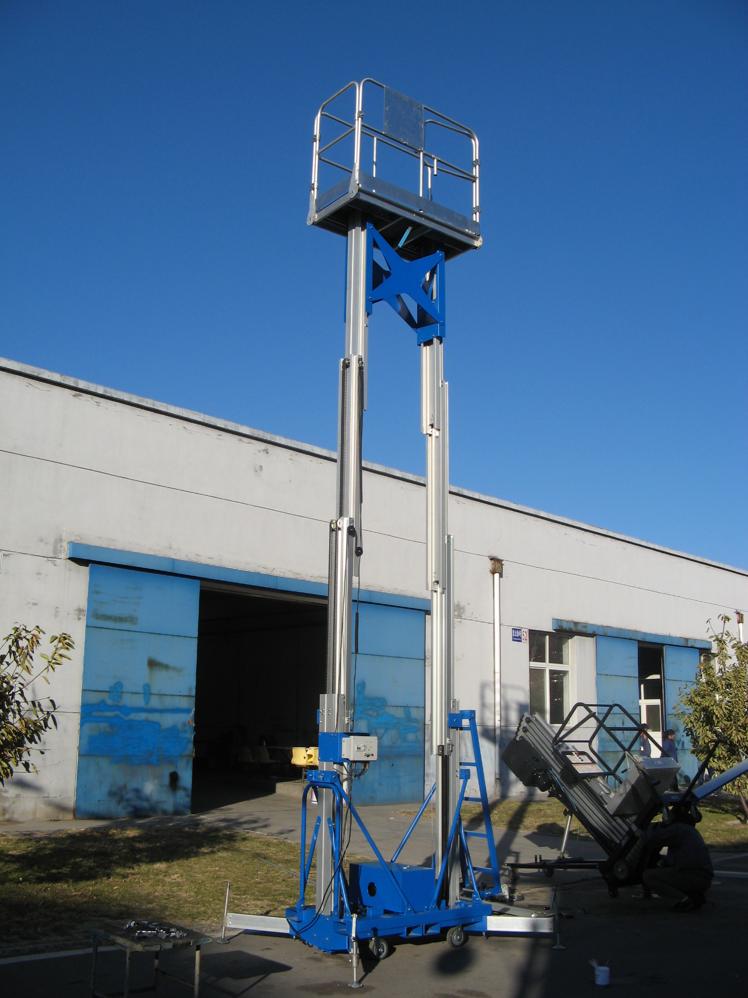 Buy Aerial Personal Lift-leader Double Portable Hydraulic Lifter With ...