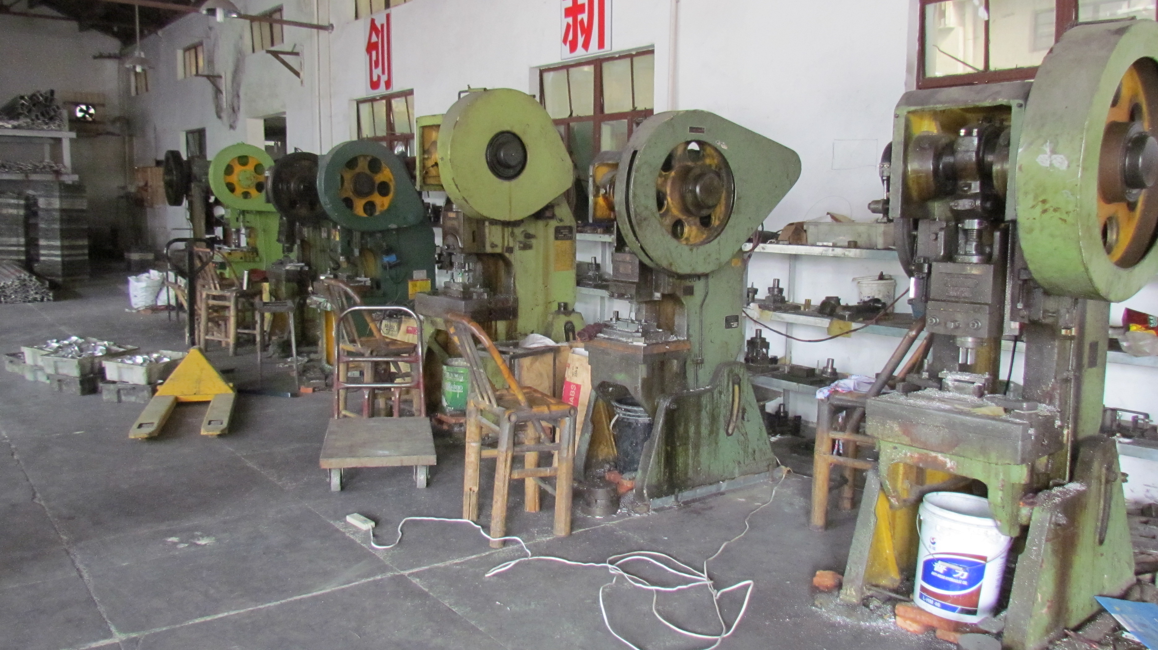 Buy Shanghai Top Level Curtain Wall Cladding Dry Hanger System from ...